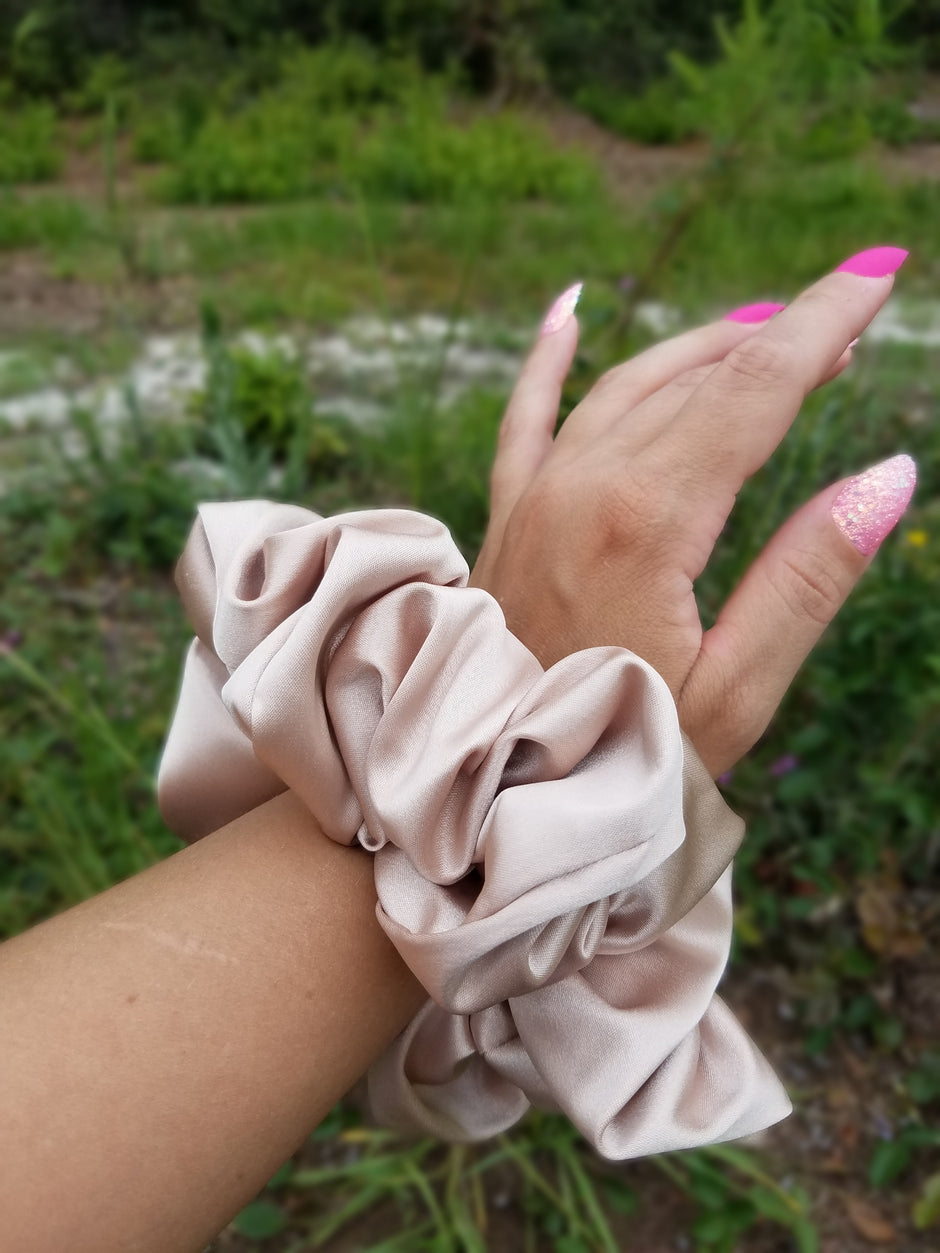 Hand-Making Jewelry, XXL Scrunchies and More | Chibi Couture – Chibi ...